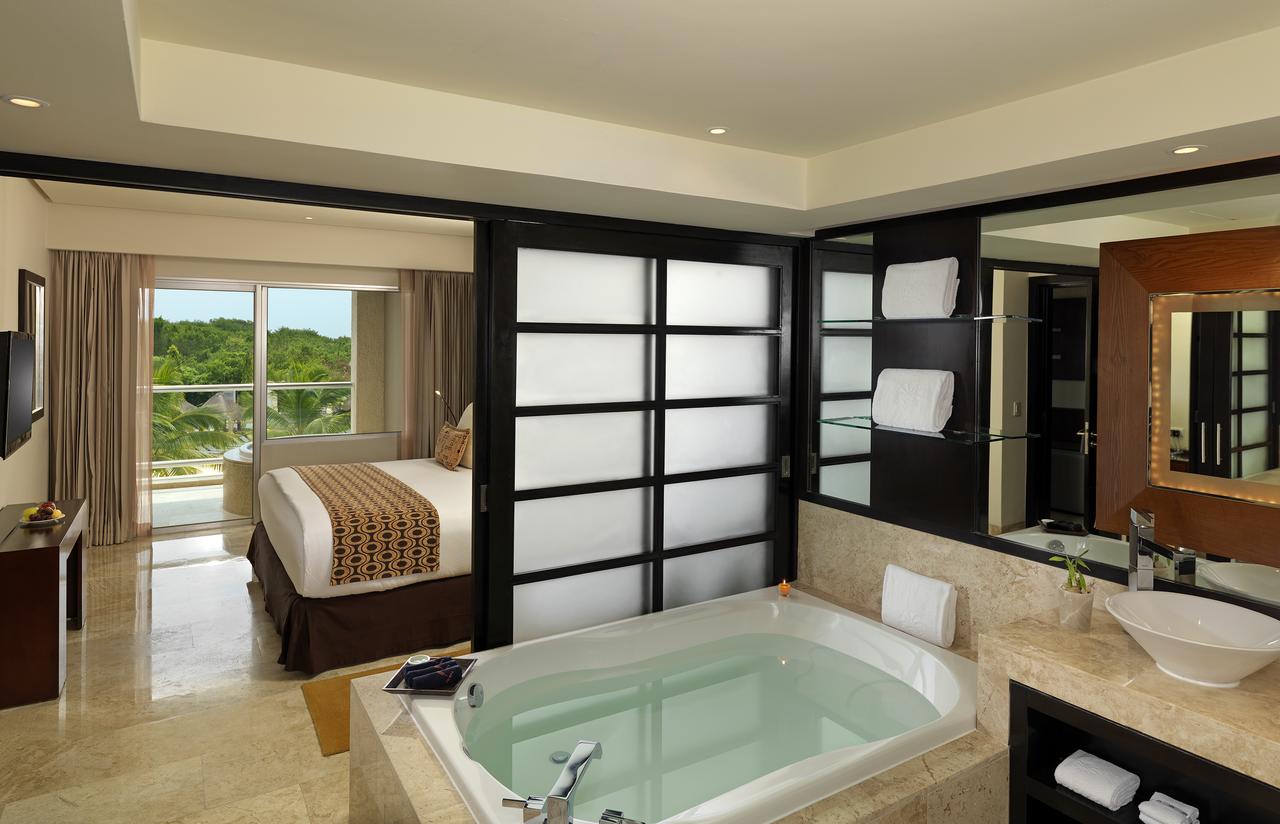 Top 12 Best Luxury Resorts In Playa Del Carmen Mexico